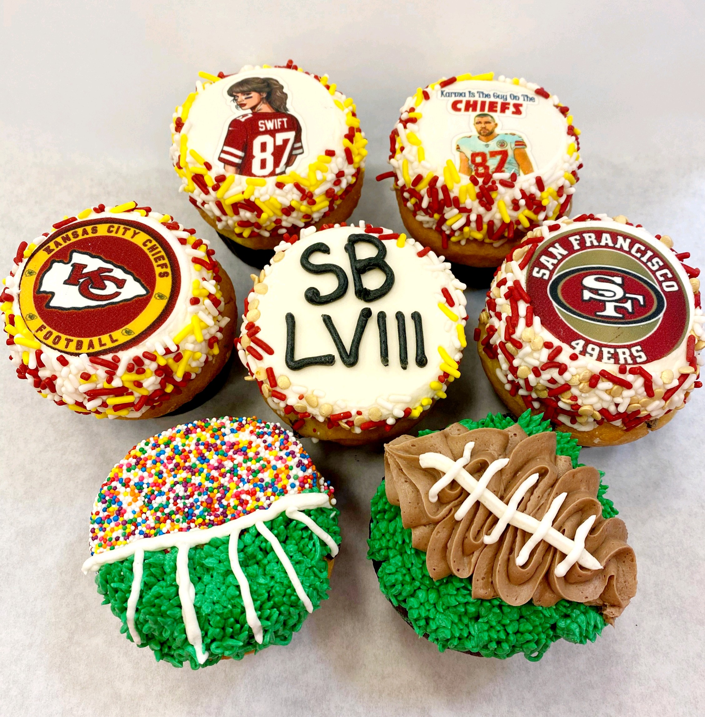 SUPER BOWL Cupcakes Cupcake Charlie s SUPER BOWL Cupcakes Cupcake Charlie s